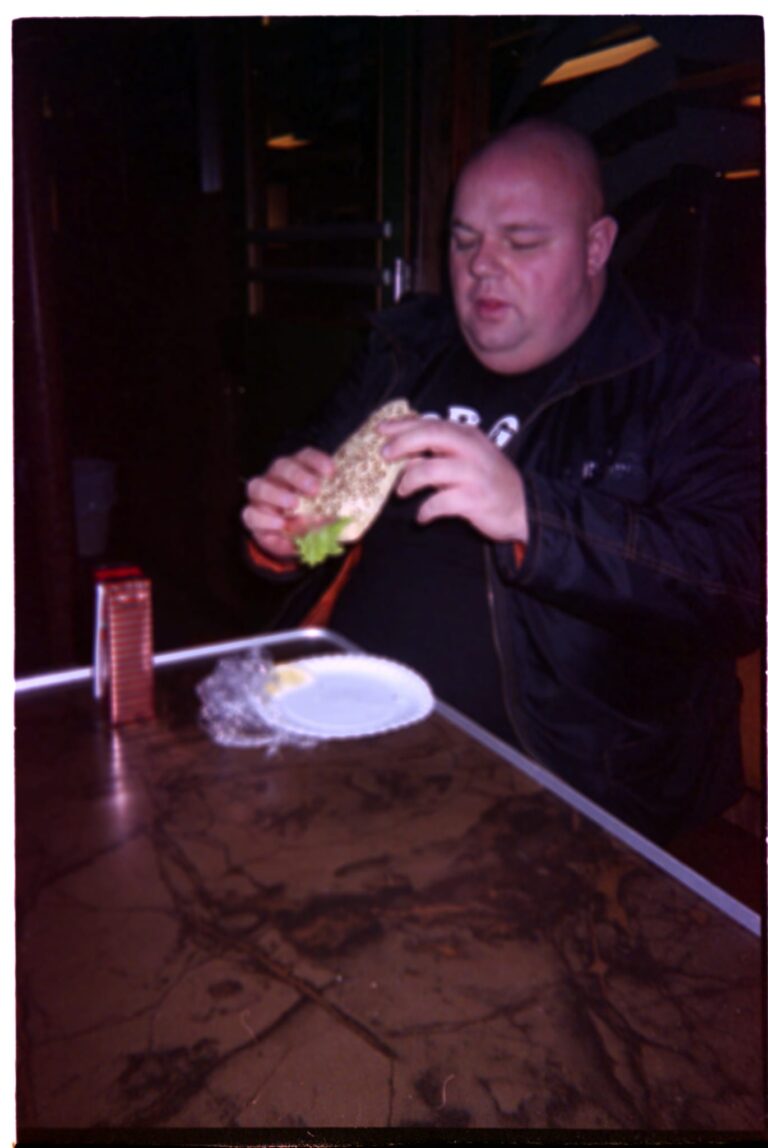 Petter Pogo forteller | Valentourettes Petter Pogo forteller